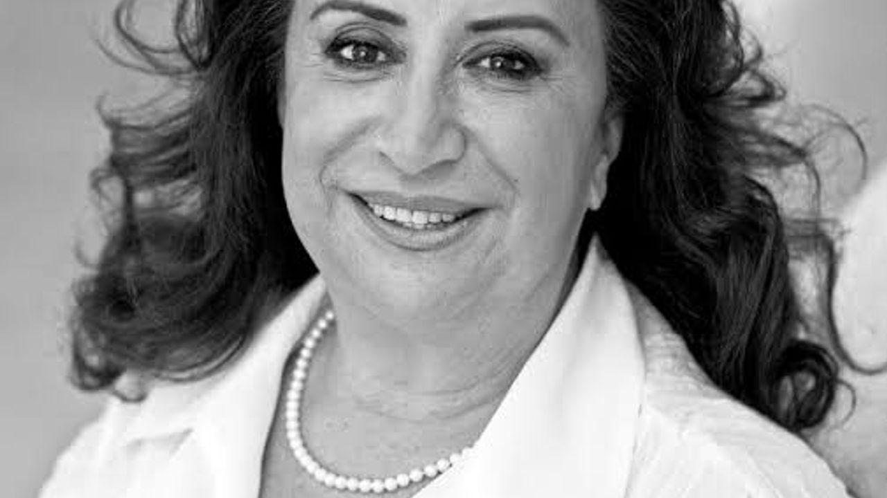 Afet Öğretmen karakteriyle efsaneleşen Perran Kutman kimdir ...